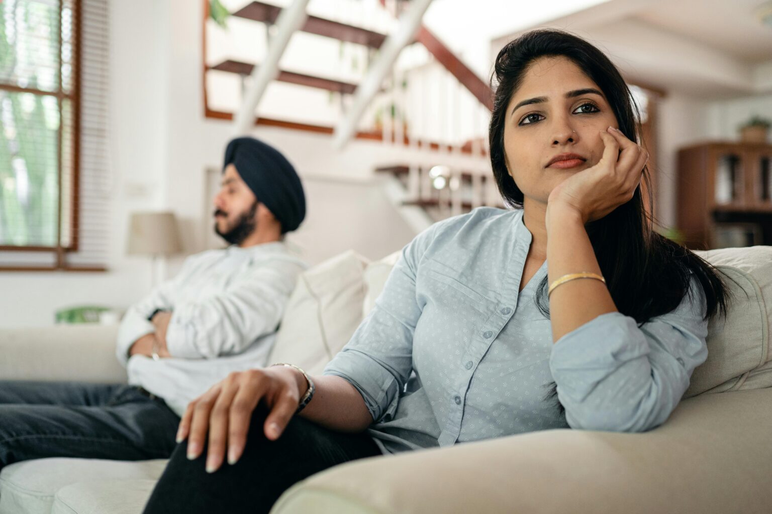 12 Tips To Improve Husband And Wife Relationship - Messy Relations
