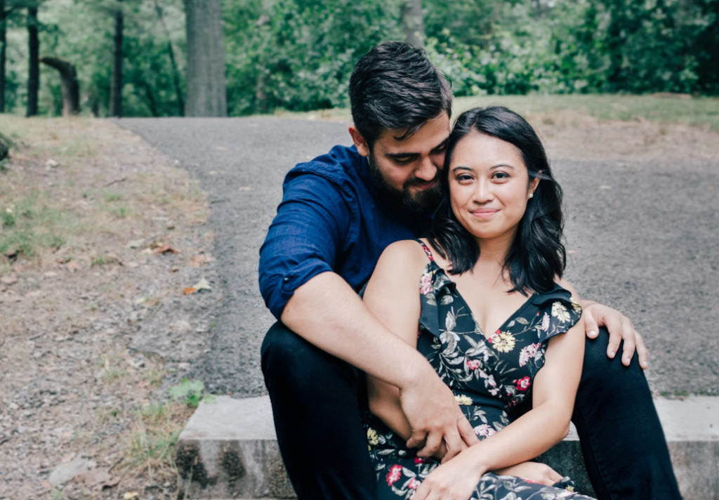 12 Tips To Improve Husband And Wife Relationship - Messy Relations