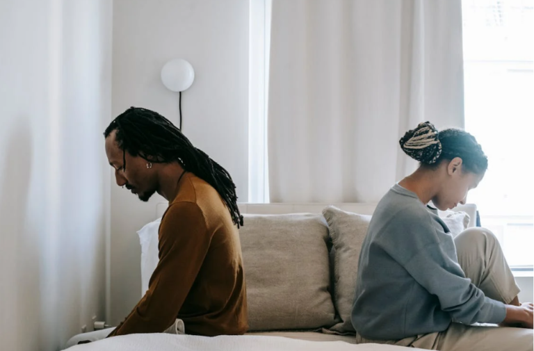 12 Tips To Improve Husband And Wife Relationship - Messy Relations